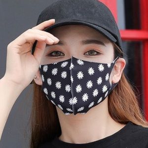 Accessories | Daisy Mask | Poshmark